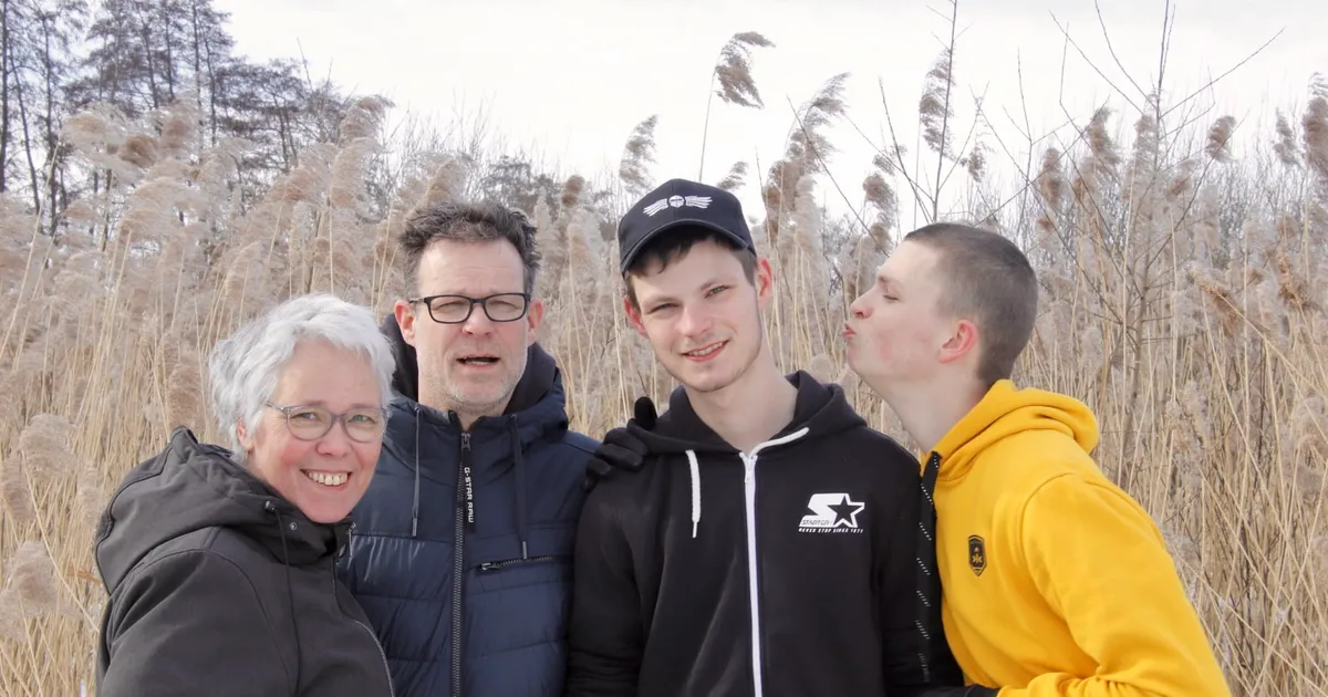 Kevin (22): ‘Ik ben geen dokter, maar dit kan ik nog doen' - Ik mis je